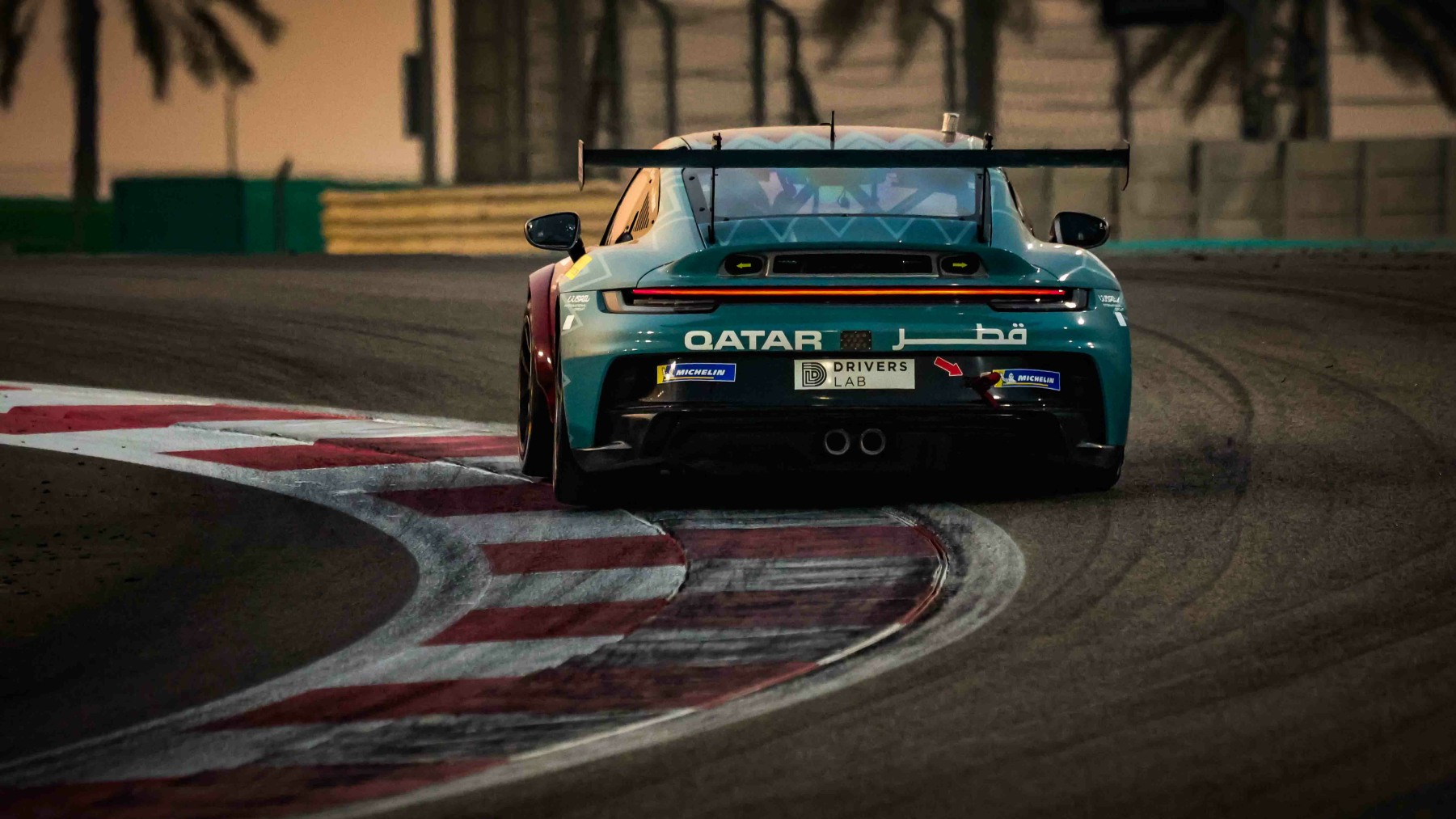 WINWARD RACING SEAL CLEAR POLE POSITION AT WINDY YAS MARINA