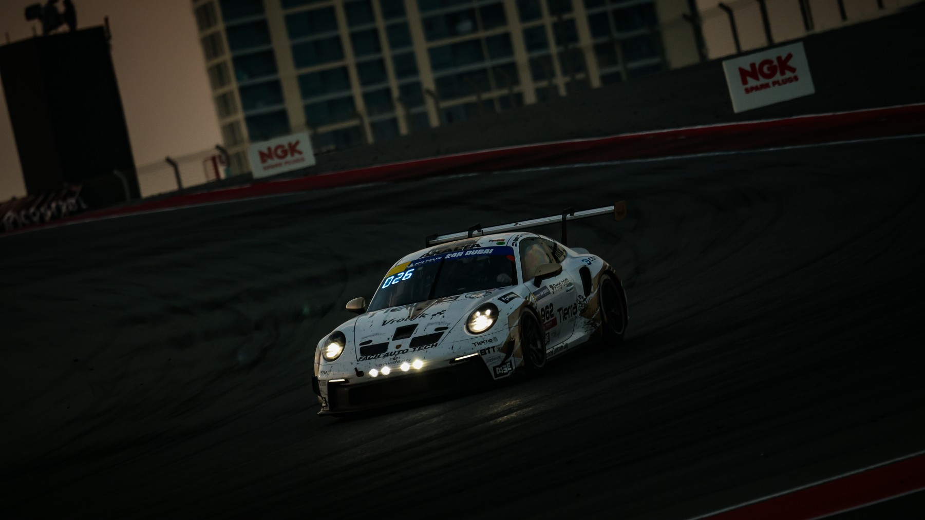 Team WRT And BMW Lead Michelin 24H DUBAI After 10 Hours Of High Drama